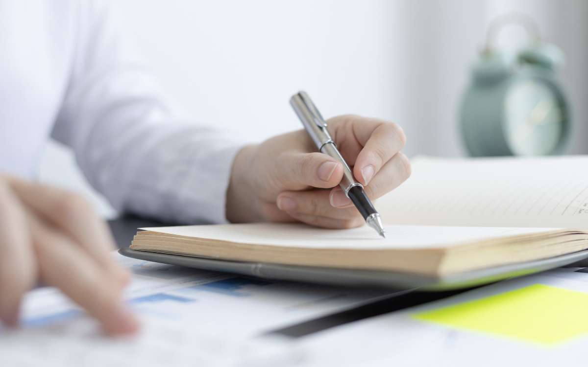 Referencia laboral: guía completa con ejemplos para copiar